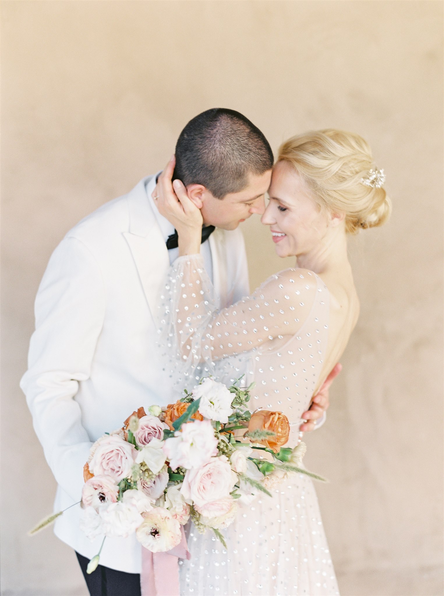 Fine Art Arizona Wedding Inspired by the Sunset | Rachael Ellen Events